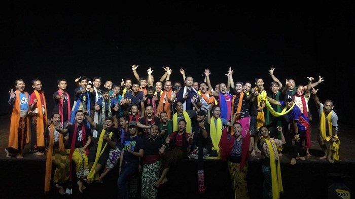 Jangan Lewatkan! 100 Seniman Lengger Bakal Pentas Lanang Lenggeran di ...