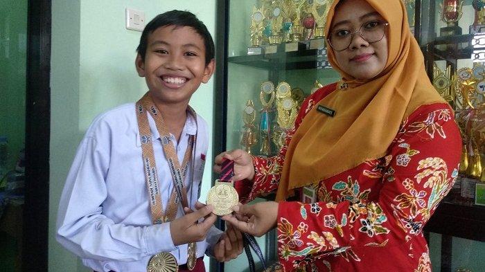 Membanggakan! Siswa SD Islam Kauman Pati Raih Tiga Medali Emas dalam Kompetisi Sains Nasional ...