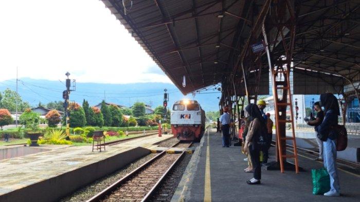 Puncak Arus Mudik di Stasiun Purwokerto Diprediksi H-1 Idul Fitri - Tribunbanyumas.com