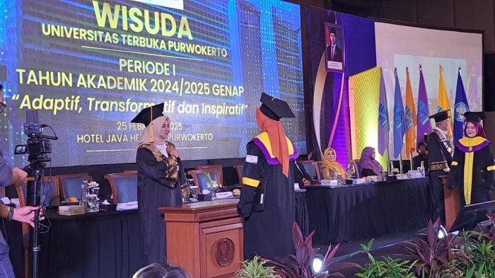 Wisuda UT Purwokerto 2025, 860 Mahasiswa Lulus: Tekankan Adaptif Transformatif Inspiratif ...