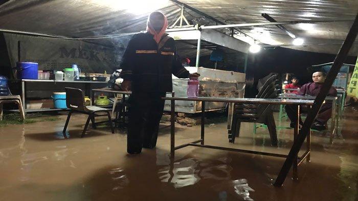 Cerita Pedagang Pecel Lele di Batam Saat Malam Tahun Baru: Ikan Lepas ...