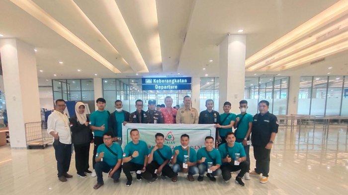 10 PMI Diberangkatkan ke Malaysia dari Batam, Bakal Bekerja di Empat ...
