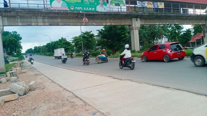 Kondisi Terkini JPO Tiban Kampung Batam Setelah Disundul Truk Angkut ...