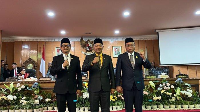 Profil Raja Rafiza Ketua DPRD Karimun Periode 2024-2029, Pernah Jadi Honorer DPRD Karimun ...