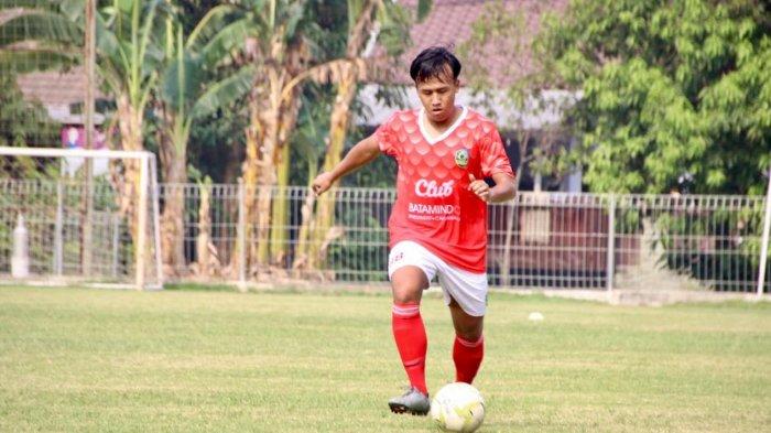 SOSOK Farel Akbar Alesandro, 'Superheronya' 757 Kepri Jaya FC ...
