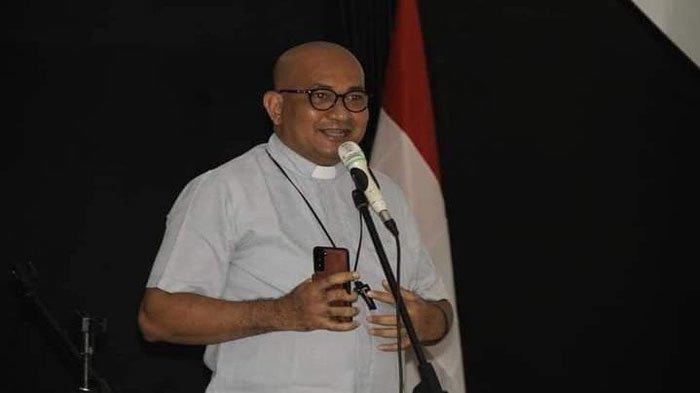 Dilaporkan WakaBinda Kepri ke Polisi, Romo Pascal Belum Dipanggil ke ...