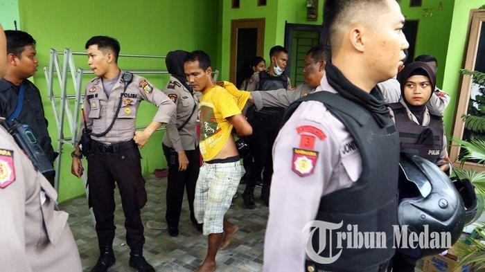Polisi Tangkap Pengedar Narkoba yang Sedang Menikahkan Anaknya - Tribunbatam.id