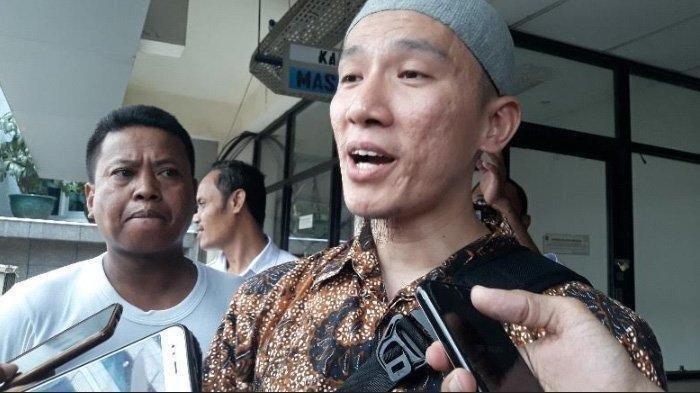 Perjalanan Hidup Ustaz Felix Siauw, Dari Mualaf Hingga Jadi Pendakwah ...