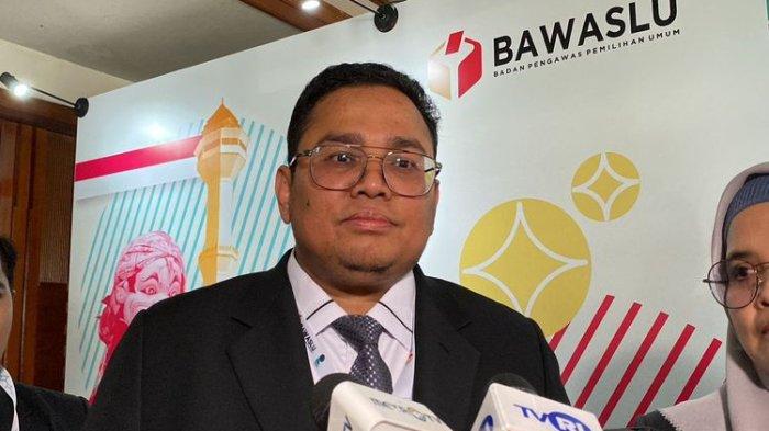 Profil Ketua Bawaslu RI Rahmat Bagja Yang Buka Launching Pengawasan ...
