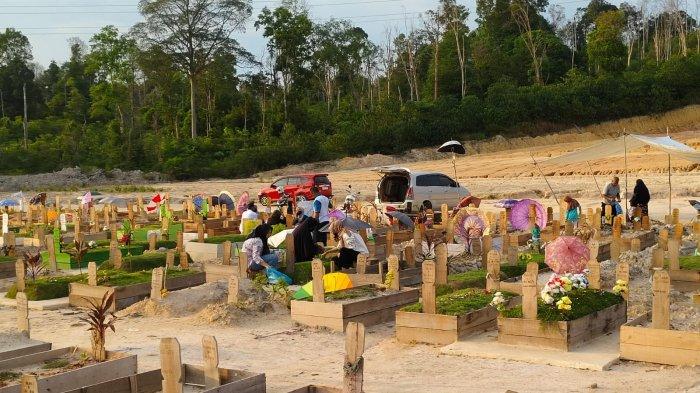 Makna Ziara Bagi Nana, Rela Datang dari Tanjungpinang ke Makam Ayah di ...