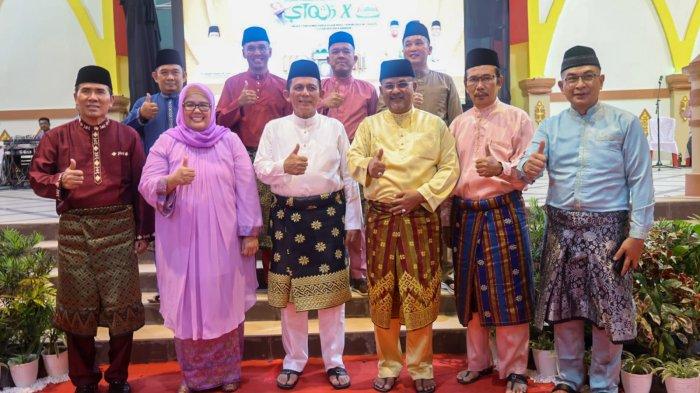 Gubernur Kepri Ansar Ahmad Hadiri Malam Ta'aruf STQH X Kepri 2023 ... Gubernur Kepri Ansar Ahmad Hadiri Malam Ta'aruf STQH X Kepri 2023 ...