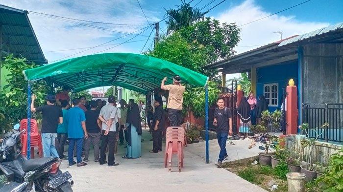 Kesaksian Warga Bengkong Sadai Sebelum Nenek Farida Ditemukan Meninggal ... Kesaksian Warga Bengkong Sadai Sebelum Nenek Farida Ditemukan Meninggal ...