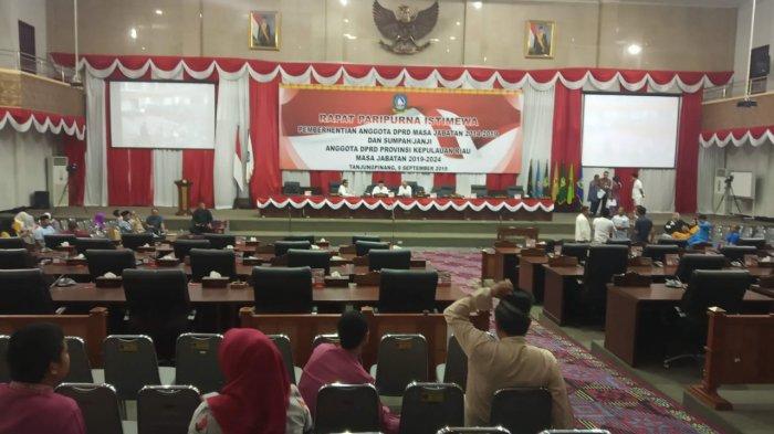 DAFTAR Nama 45 Anggota DPRD Provinsi Kepri Periode 2019-2024 - Tribunbatam.id