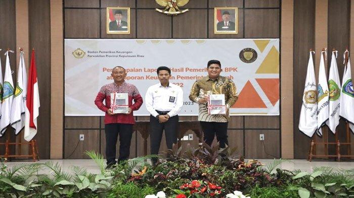 Pemkab Bintan Kembali Raih Opini WTP untuk ke 12 Kali, Bupati Ucap Alhamdulillah - Tribunbatam.id