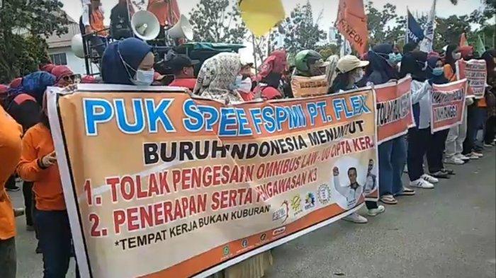 ATURAN Permenaker Terbaru 2023, Pengusaha Boleh Potong Upah Buruh 25 Persen - Tribunbatam.id