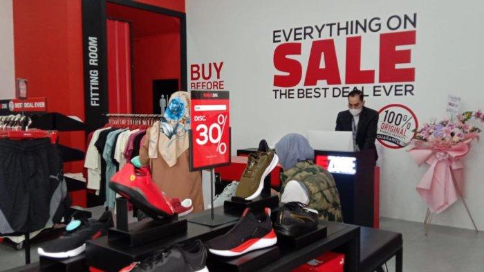 Sale Zone Buka di Batam, Jual Beragam Brand Apparel dengan Diskon ...