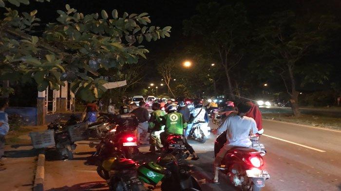 2 Pemuda Adu Jotos di Halte Simpang Kavling Baru Sagulung Batam, Diduga ...