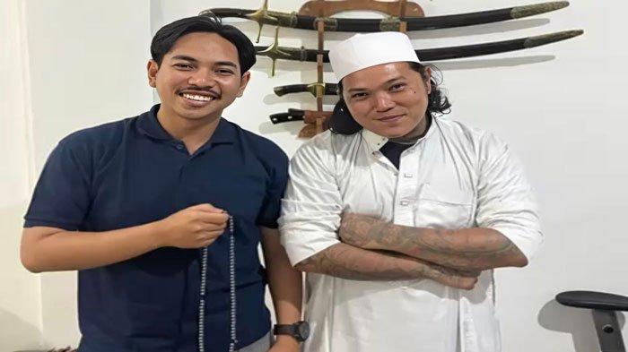 Tampil Bertato, Ustaz Adam Bin Zainal Bagikan Kisah Hidup hingga ...