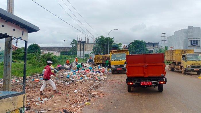 DLH Batam Usulkan Penambahan Armada Sampah Tahun Depan: Dua Dump Truk dan 14 Amrol Prioritas ...