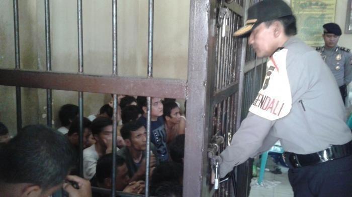 Tahanan Tewas Dipukuli 20 Tahanan Lain, Keluarga Minta Keadilan ...