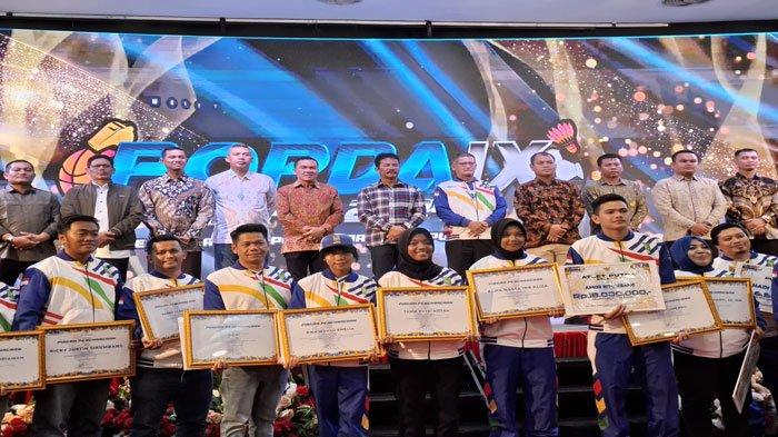 Malam Apresiasi Atlet Kontingen Batam pada POPDA IX Kepri 2024 ...