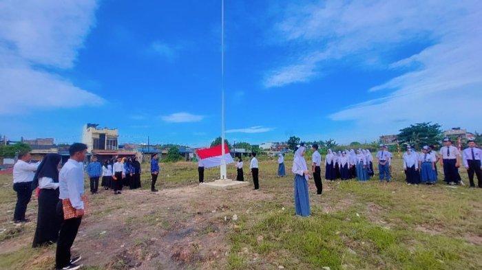 Upacara Hut Kemerdekaan RI di Sekolah SMA N 29 Batam Berjalan Hikmat ...