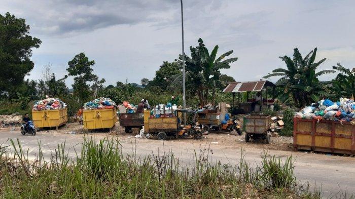 Terpaksa Menunggu Lama di TPS, Petugas Sampah di Sagulung Keluhkan Bin Kontainer Kerap Penuh ...