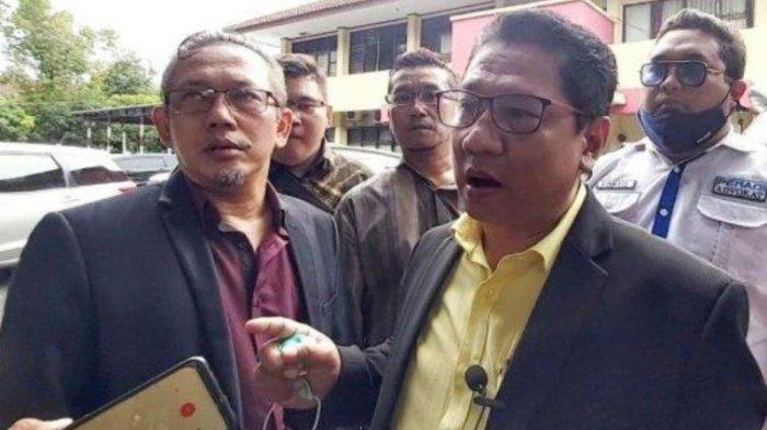 Zaenal Mustofa Pengacara yang Laporkan Ijazah Jokowi Jadi Tersangka ...