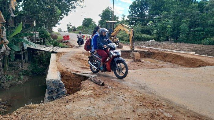 Kondisi Terkini Jalan Amblas di KM 22 Bintan, Gorong-Gorong sudah Kelar ...