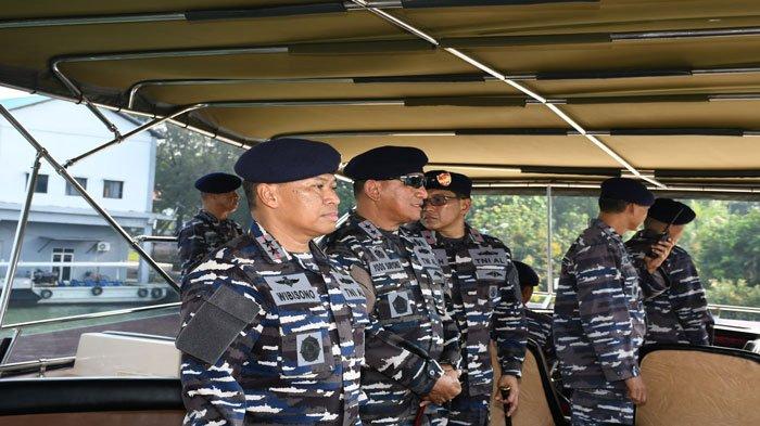 Pangkoarmada I Laksda TNI Achmad Wibisono Pamit di Sela Inspeksi ... Pangkoarmada I Laksda TNI Achmad Wibisono Pamit di Sela Inspeksi ...