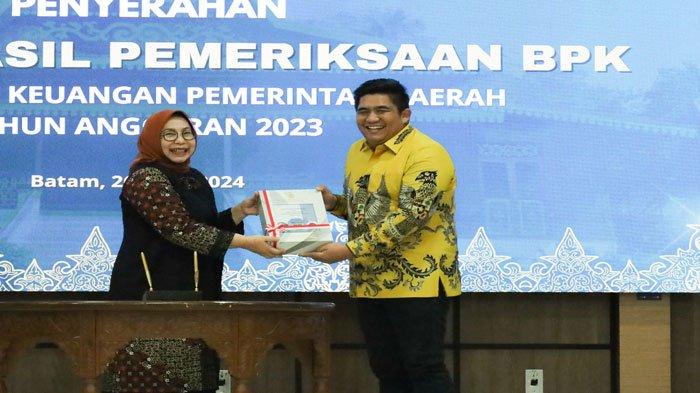 Pemkab Bintan Kepri Raih Opini Wajar Tanpa Pengecualian dari BPK untuk LHP 2023 - Tribunbatam.id