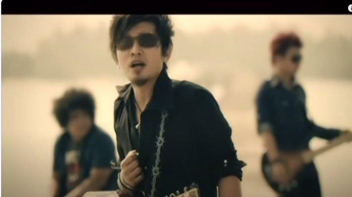 Lirik Lagu Pintu Taubat Dari Zivilia, Cocok untuk Menemani Suasana ...