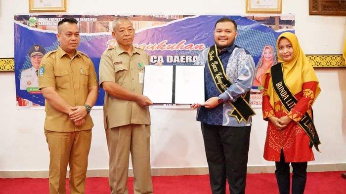 Bupati Lingga Beri Pesan ke Bob Edwin Normande Setelah Dikukuhkan Jadi ...