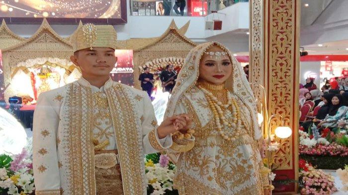 Pernikahan Tema Adat Minang Sangat Besar di Batam - Tribunbatam.id