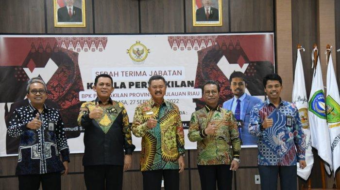 Gubernur Kepri Hadiri Sertijab Kepala BPK Perwakilan Kepri - Tribunbatam.id