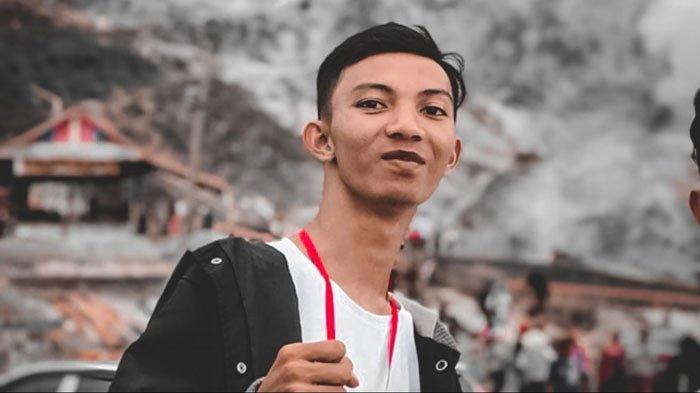 Kisah Dimas Hasilkan Uang dari Rumah, Jadi Desainer Grafis saat Pandemi ...