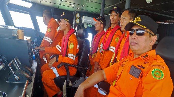 Basarnas Jemput Nelayan Karimun yang Hanyut Sampai Malaysia, Insiden ...
