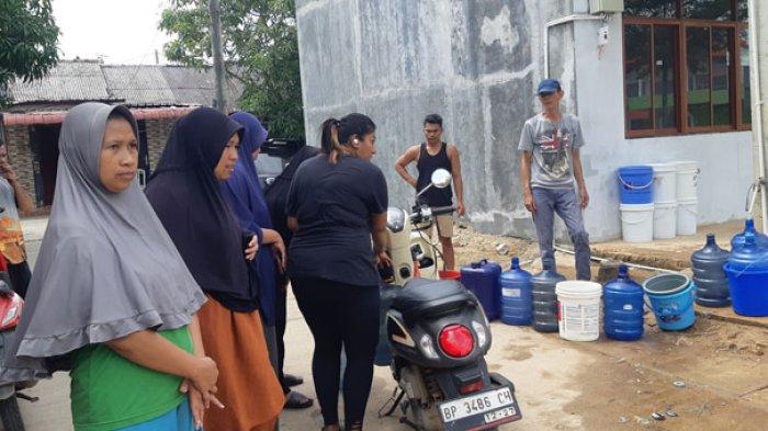 Lima Hari Air Mati, Warga Perumahan Bukit Raya Batam Ancam Gelar Demo - Tribunbatam.id