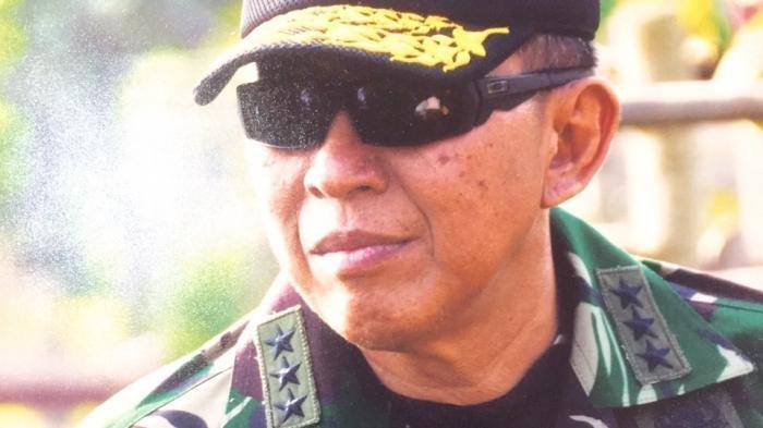 Kisah Jenderal TNI Tebang Pohon Tua Mistis di Gunung Simbolon, Gergaji ...