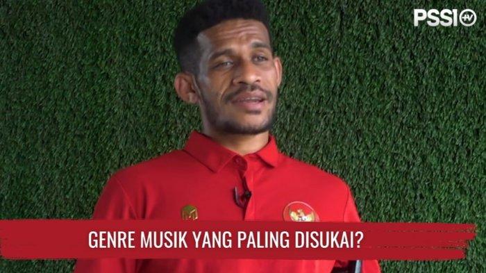 Sosok Ricky Kambuaya, Gelandang Persebaya yang Rajin Belajar hingga ...