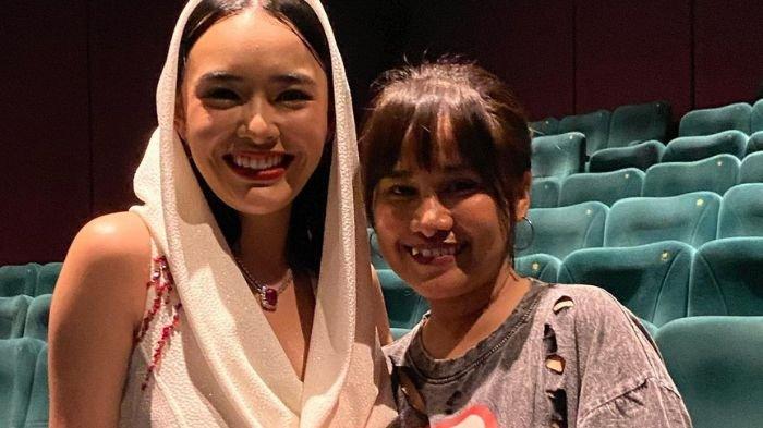 Amanda Manopo Kejutkan Chika Waode saat Video Call untuk Beri Ucapan Tahun Baru - Tribunbatam.id