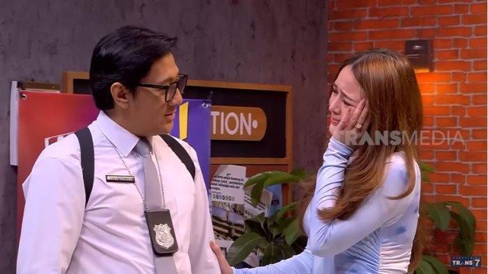 Amanda Manopo Rangkul Tangan Andre Taulany saat Rayu Komandan Lapor Pak ...