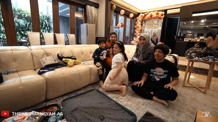 Atta Halilintar Kaget Ashanty Bawa Oleh-oleh Sekoper dari Amerika - Tribunbatam.id