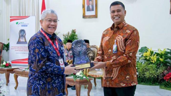 bank bjb Raih Paritrana Award 2023 dari BPJS Ketenagakerjaan - Tribunbatam.id