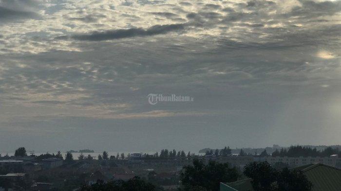 Prakiraan Cuaca BMKG Hang Nadim Batam Jumat 16 Agustus, Batam Berawan Tebal, Ada Potensi Hujan ...