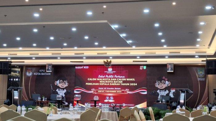 Intip Persiapan Debat Perdana Pilkada Batam 2024 Malam Ini di Hotel AP ...