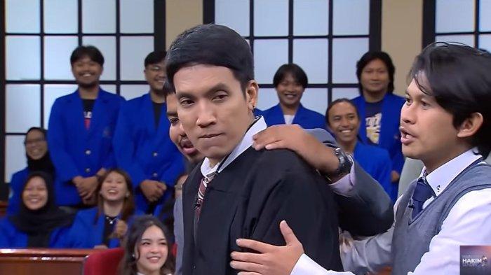 Desta Tunjukkan Wajah Sedih saat Curhat Tak Punya Istri di Main Hakim Sendiri - Tribunbatam.id