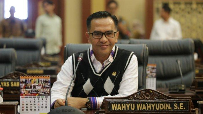 Ketua Komisi II DPRD Kepri Minta Lahan Terlantar Dimanfaatkan untuk ... Ketua Komisi II DPRD Kepri Minta Lahan Terlantar Dimanfaatkan untuk ...