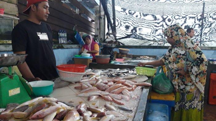 Menjelang Imlek di Bintan, Harga Ikan di Pasar Barek Motor Kijang Kota ...