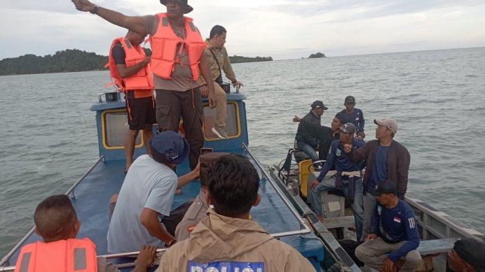 Petugas Gabungan Lakukan Pencarian, Nelayan Desa yang Hilang Saat Melaut - Tribunbatam.id